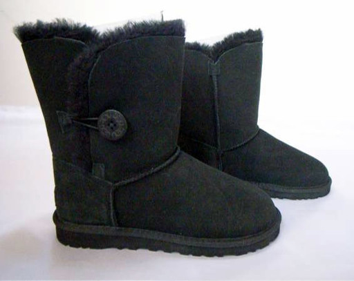 UGGの”ベイリーボタン”5000円でおゆずりします！ (spring) 中央の靴の中古あげます・譲ります｜ジモティーで不用品の処分