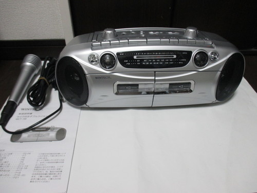【値下しました】WINTECH製 AM/FM/SW(短波)搭載 マイク付ダブルラジカセ シルバー (FMワイドバンドモデル) WCT-1M新… (とくさん) 弁天町のポータブルプレーヤー ...