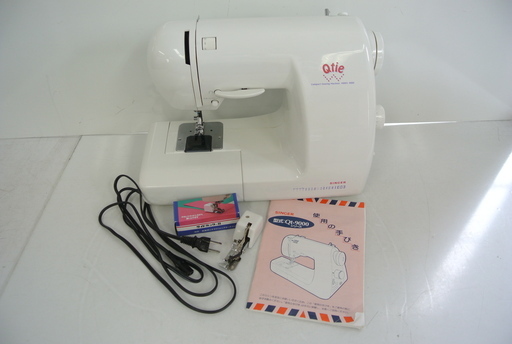 SINGER シンガー ミシン キューティー QT-9000 Qtie ホワイトサイドカッター付き (ken) 三条の生活家電《ミシン》の中古あげます・譲ります｜ジモティーで不用品の処分