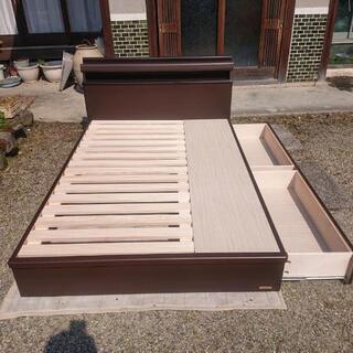 フランスベッド ダブルベッド (宮/照明/引き出し付き) フランスベッド ダブルベッド (宮/照明/引き出し付き)