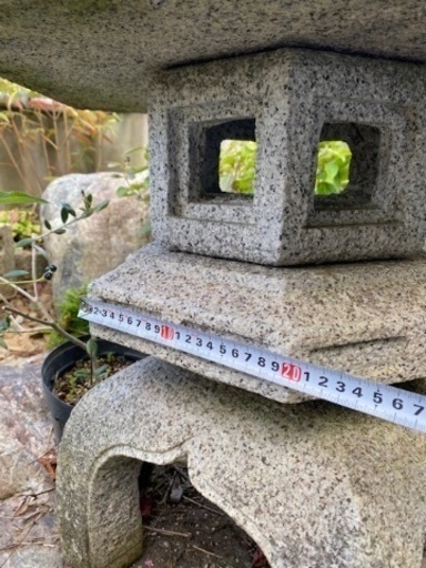 ◎大幅お値下げしました‼️ 逸品石灯篭石灯籠 自然天然石燈籠御影石 ◎大幅お値下げしました‼️ 逸品石灯篭石灯籠 自然天然石燈籠御影石