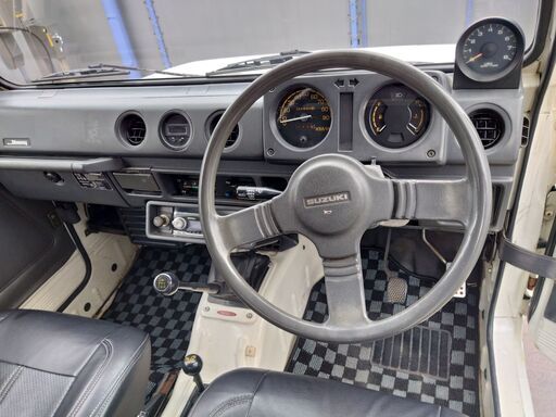 【クーラー付＆5速】sj30 ジムニー 2ストジムニー 4型S61年式 (アキュラ) 常盤平のジムニーの中古車｜ジモティー