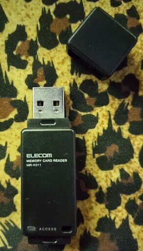 【値下げ】ELECOM スティックタイプメモリリーダライタ MR-K011BK (ROCK T) 昭島のその他の中古あげます・譲ります｜ジモティーで不用品の処分