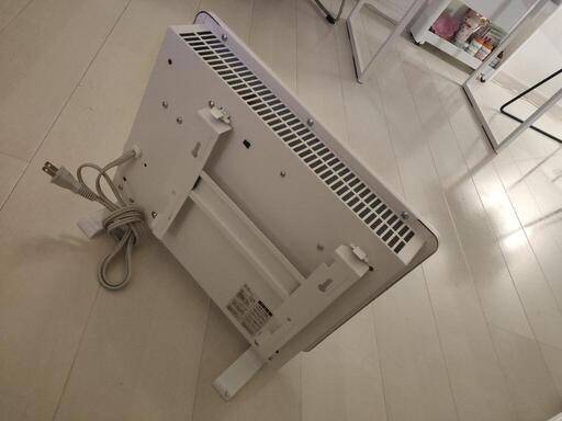 スリーアップ ポカポカ暖ミニヒートトイレ・脱衣所専用ミニパネルヒーター PHT-1731 (ちろ) 三軒茶屋の家具の中古あげます・譲ります｜ジモティーで不用品の処分