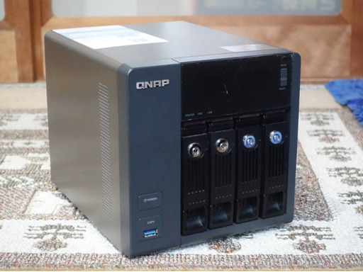 Qnap TS-453 Pro NAS サーバー Qnap TS-453 Pro NAS サーバー