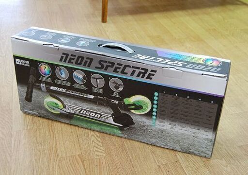 売約済み 新品 光る キックボード 子供用 折り畳み可能 ブラック 後ブレーキ付き ネオンスペクター Y Volution Neon Spe