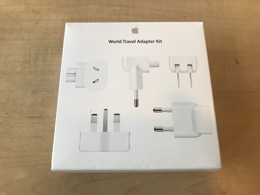 Apple ワールドトラベル アダプタキット【WORLD Travel Adapter Kit】MD837AM/A（未使用品） (ブルース ...