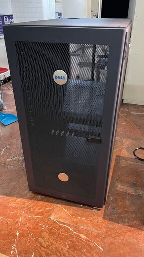 DELL社製 サーバーラック PowerEdge Rack Enclosure 2410無料 (あーる) 明大前のその他の中古あげます・譲り ...