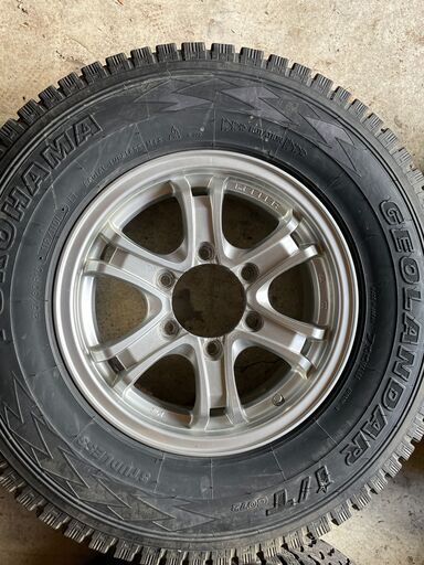 （取引中）15インチ 4本セットKEELER FORCE 6スポーク 6Jx15 +33 6/139.7スタッドレス付き ハイエース デリ… (ほしいも) 円山公園のタイヤ、ホイールの中古あげ ...