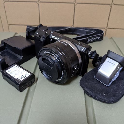 美品】値下げしました SONY NEX-5R FDA-EV1S BC-VW1 ミラーレス 美品】値下げしました SONY NEX-5R FDA-EV1S BC-VW1 ミラーレス
