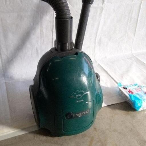 1121-035 【無料】 HITACHI CV-T406 掃除機 (ジモスポ川崎) 川崎の家電の中古あげます・譲ります｜ジモティーで不用品の処分