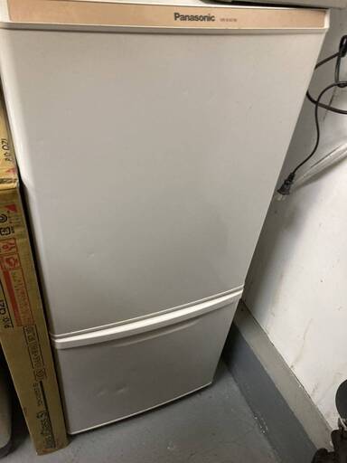 Panasonic パナソニック 冷凍 冷蔵庫 NR-B147W 単身 独り身 独身 2ドア 138L (アルト) 大和のキッチン家電《冷蔵庫》の中古あげます・譲ります｜ジモティーで不用品の処分