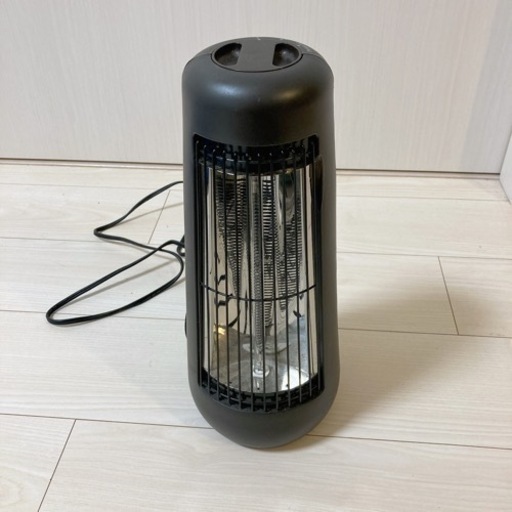 【ジャンク】小型カーボンヒーター（±0：XHS-W210） (lotosblume) 吹田の季節、空調家電《遠赤外線ヒーター》の中古あげます・譲ります｜ジモティーで不用品の処分