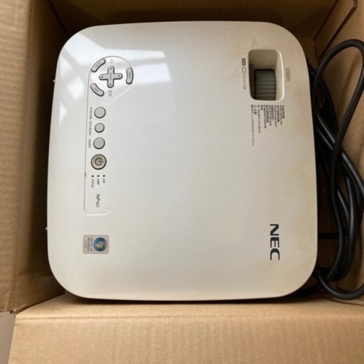 プロジェクターNEC NP905 譲ります (バタリ) 横浜のプロジェクター、ホームシアターの中古あげます・譲ります｜ジモティーで不用品の処分