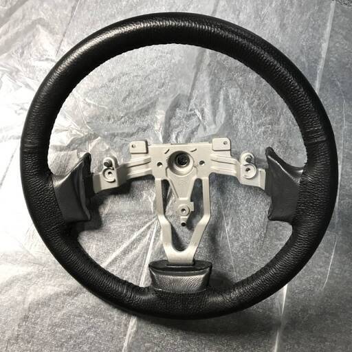 ワゴンR モコなど革巻き社外ステアリング (はなはな) 札幌の内装、インテリアの中古あげます・譲ります｜ジモティーで不用品の処分