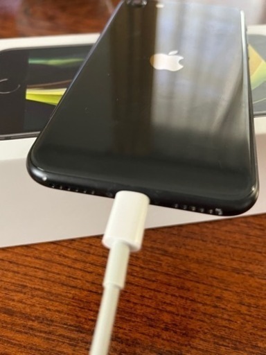 iPhone SE2 バッテリー交換済み iPhone SE2 バッテリー交換済み