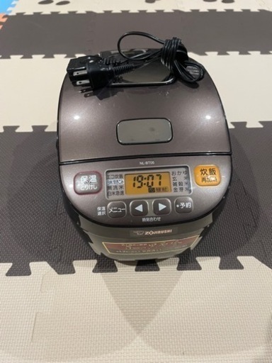 炊飯器ZOJIRUSHI 象印NL-BT05 2018年製 (y88y) 豊田のキッチン家電《炊飯器》の中古あげます・譲ります｜ジモティーで ...