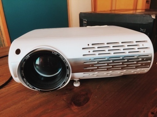 YABER Y30 LED Projector (まめ) 岡崎の生活雑貨の中古あげます・譲ります｜ジモティーで不用品の処分
