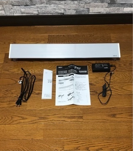 《取引成立》GEX CLEAR LED PG 600 プラチナホワイト ／ 水槽用LEDライト (エスペランサ) 太田のその他の中古あげます・譲ります｜ジモティーで不用品の処分