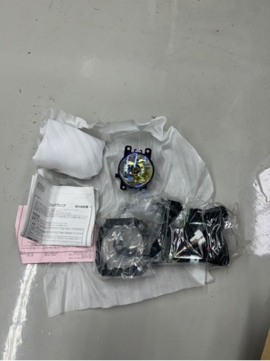 エブリィDA71 フォグランプ純正 (モンチ) 石狩のパーツの中古あげます・譲ります｜ジモティーで不用品の処分