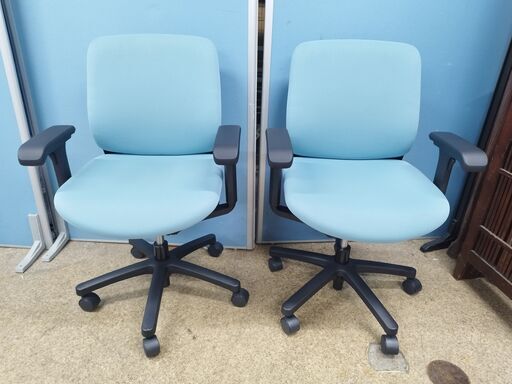 ITOKI torte-R トルテRチェア KZ-240GB-T1Q4 2脚セット オフィスチェア オフィス家具 水色/ライトブルー (uribo) 大日の椅子《チェア》の中古あげます・譲り ...