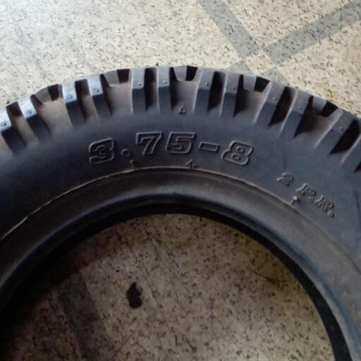 スパイクタイヤ中古IRC 3.75−8 (しのぶ) 環状通東のその他の中古あげます・譲ります｜ジモティーで不用品の処分