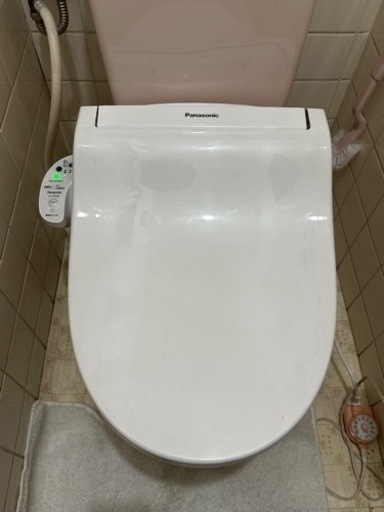 Panasonicパナソニック温水洗浄便座受付終了DL-WM40-WS [ホワイト] (かっちゃん) 大阪の生活家電《温水洗浄便座》の中古あげます・譲ります｜ジモティーで不用品の処分