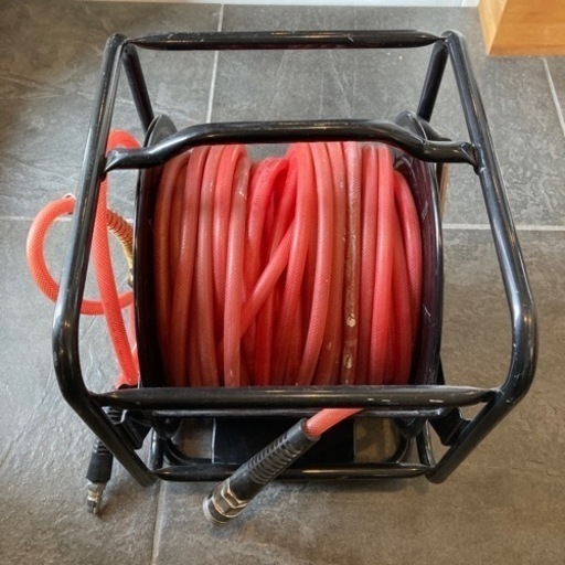 エアーホースリール回転台付き (mjgda.) 石狩のその他の中古あげます・譲ります｜ジモティーで不用品の処分