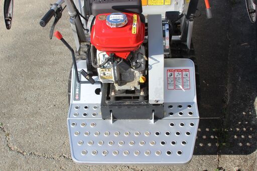 運搬車 ヤンマー 運搬車 MCC900 クローラー式 手動ダンプ付き 運搬車 ヤンマー 運搬車 MCC900 クローラー式 手動ダンプ付き