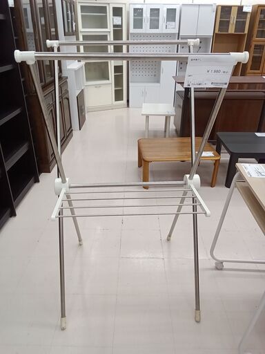 ★ジモティ割あり★ 室内物干し ホワイト W73.5×D64.5×H131 クリーニング済み TC1680 (リユースのサカイ栃木) 栃木の収納家具《ランドリー収納》の中古あげます・譲ります ...