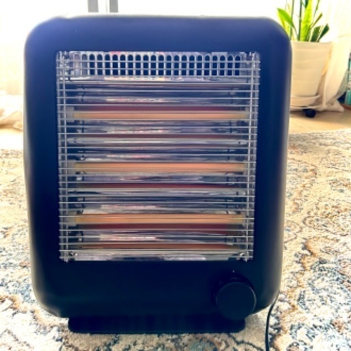 ±0 プラスマイナスゼロ 遠赤外線電気ストーブ スチーム機能付き XHS-V110 サイズ 幅361×奥行191×高さ423mm (モーリス) 朝霧の季節、空調家電《ストーブ》の中古あげます ...