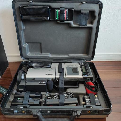 SONY CCD-V100ビデオカメラレコーダ Video8 PRO (Hide) 三ノ輪橋のビデオカメラ、ムービーカメラの中古あげます・譲り ...