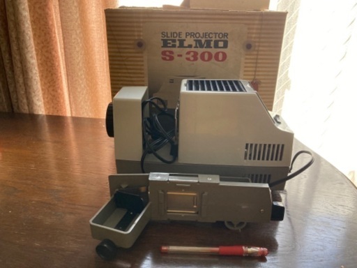 Slide projector ELMO S-300 (takoyaki) 西日暮里の映像プレーヤー、レコーダー《その他》の中古あげます・譲り ...