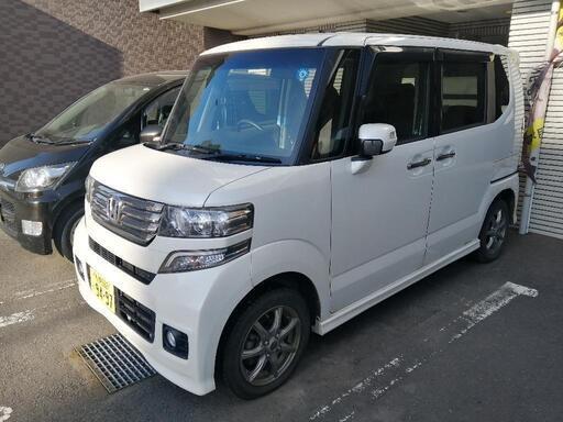 ホンダNBOX カスタム 4WD 白 (ユキポヨ) 北18条のN-BOXの中古車｜ジモティー