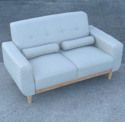 配達先決定🚚設置・無料配達します🚚定価3万円💖LOWYA💖130㎝ 2人掛けソファ💖アイボリー💖 (キラキラ) 仲多度のソファ《2人掛けソファ》の中古あげます・譲ります｜ジモティーで不用品の処分