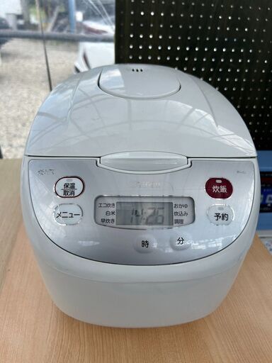 TIGER タイガー魔法瓶 マイコン炊飯ジャー 炊きたて JBH-G182W 1.8L ホワイト 10合 マイコン炊飯器 1升炊き炊飯器 (R_shopエイハブ) 鏡石のキッチン家電《炊飯器 ...