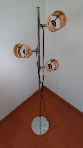 ニトリ 間接照明 スタンドライト (moyate) 若江岩田の照明器具の中古あげます・譲ります｜ジモティーで不用品の処分