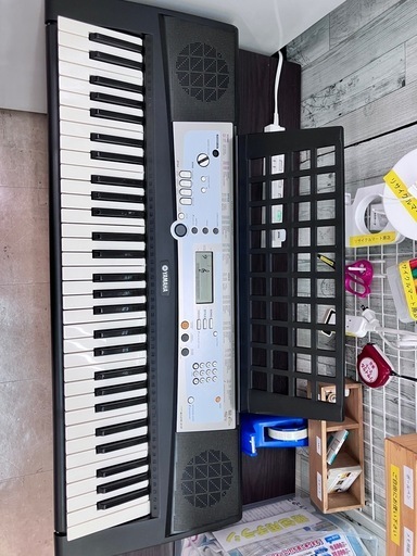 🎹YAMAHA🎹ヤマハ🎹電子ピアノ🎹PSR-E203🎹液晶ディスプレイ🎹メトロノーム機能🎹ワンタッチでピアノ音や効果音に🎹No.3208※現 ...