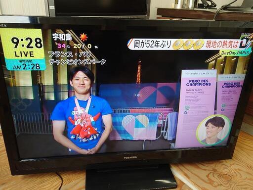 決まりました)TOSHIBA REGZA 40インチ テレビラック付 - 液晶テレビ 決まりました)TOSHIBA REGZA 40インチ テレビラック付 - 液晶テレビ