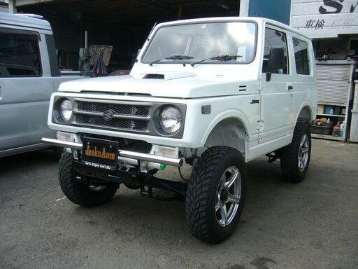 美車 4年 ジムニー 白 JA11V改 リフトアップ公認 5速 エアコン (サンコーオート) 箱根ケ崎のジムニーの中古車｜ジモティー