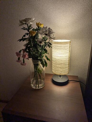 ニトリ ベッドサイドランプ/Nitori bedside lamp (DevH) 鶴ヶ島のインテリア雑貨/小物《置物、オブジェ》の中古あげます ...