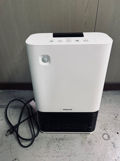 セラミックファンヒーター DSF-S121（W） (N) 守山の季節、空調家電《ファンヒーター》の中古あげます・譲ります｜ジモティーで不用品の処分