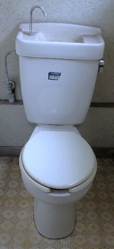 洋式便器TOTO S517+C420引取限定 (ラムダ) 下山口のその他の中古あげます・譲ります｜ジモティーで不用品の処分