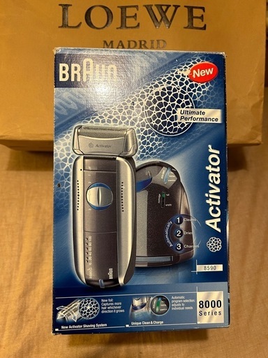 『BRAUN』電気シェーバー 8000 Series BS 8590 (ta) 百合が原のその他の中古あげます・譲ります｜ジモティーで不用品の処分