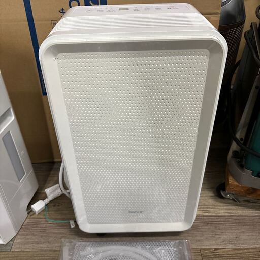 良品 bianca ビアンカ コンプレッサー式除湿機 GBT-28300 2021年製 静音 マイナスイオン (買取バイヤーズ) 七重浜の季節、空調家電《除湿器》の中古あげます・譲ります ...