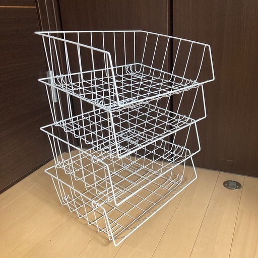 網かご網棚ラック4段 (ふなばっしー) 船橋法典の収納家具《スチールラック》の中古あげます・譲ります｜ジモティーで不用品の処分
