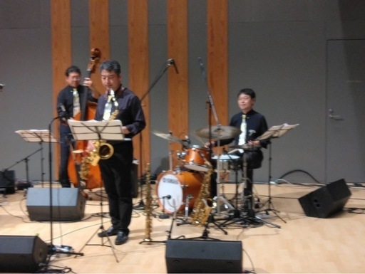 ドラム教えます！ (kami-sen) さくらのドラムの生徒募集・教室・スクールの広告掲示板｜ジモティー