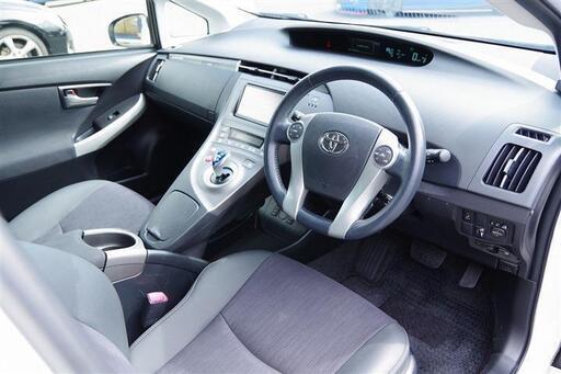 【自社ローン】 プリウスPHV 1.8G ！【 独自審査の提携ローン120回♫ 】 (カートルズ千葉店) 八千代のプリウスの中古車｜ジモティー