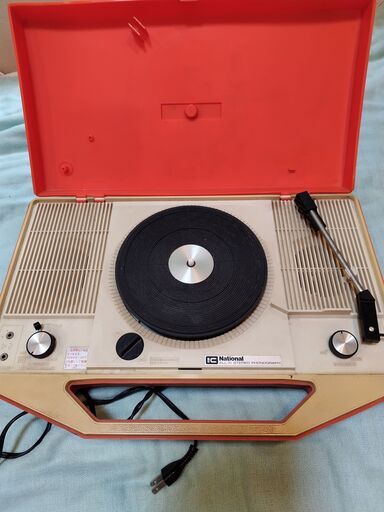 【ジャンクの可能性大】ポータブルレコードプレーヤー／National SF-348 ALL IC STEREO PHONOGRAPH (鈴木も ...