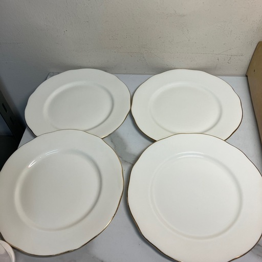 A2411-061 DUCHESS プレート 4枚セット バラ売り不可 キズあり 中古 (激安！！おたから塾) 舟入川口町の食器《プレート》の ...